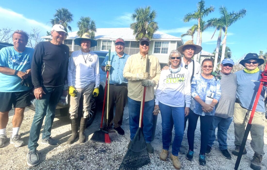 CHR thanks cleanup crew - SANIBEL-CAPTIVA - Island Reporter, Islander ...